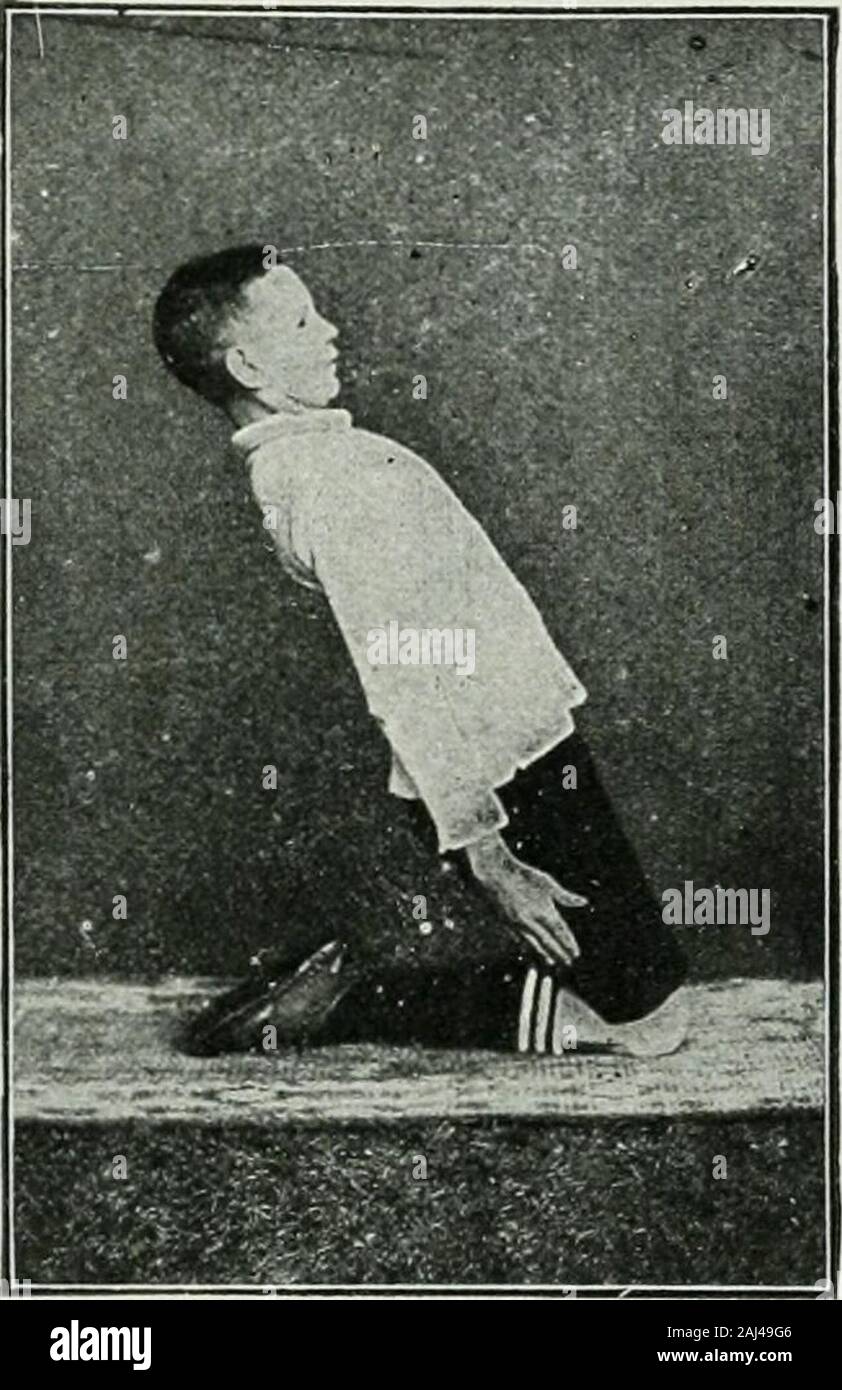 Girls head inclined hi-res stock photography and images - Alamy