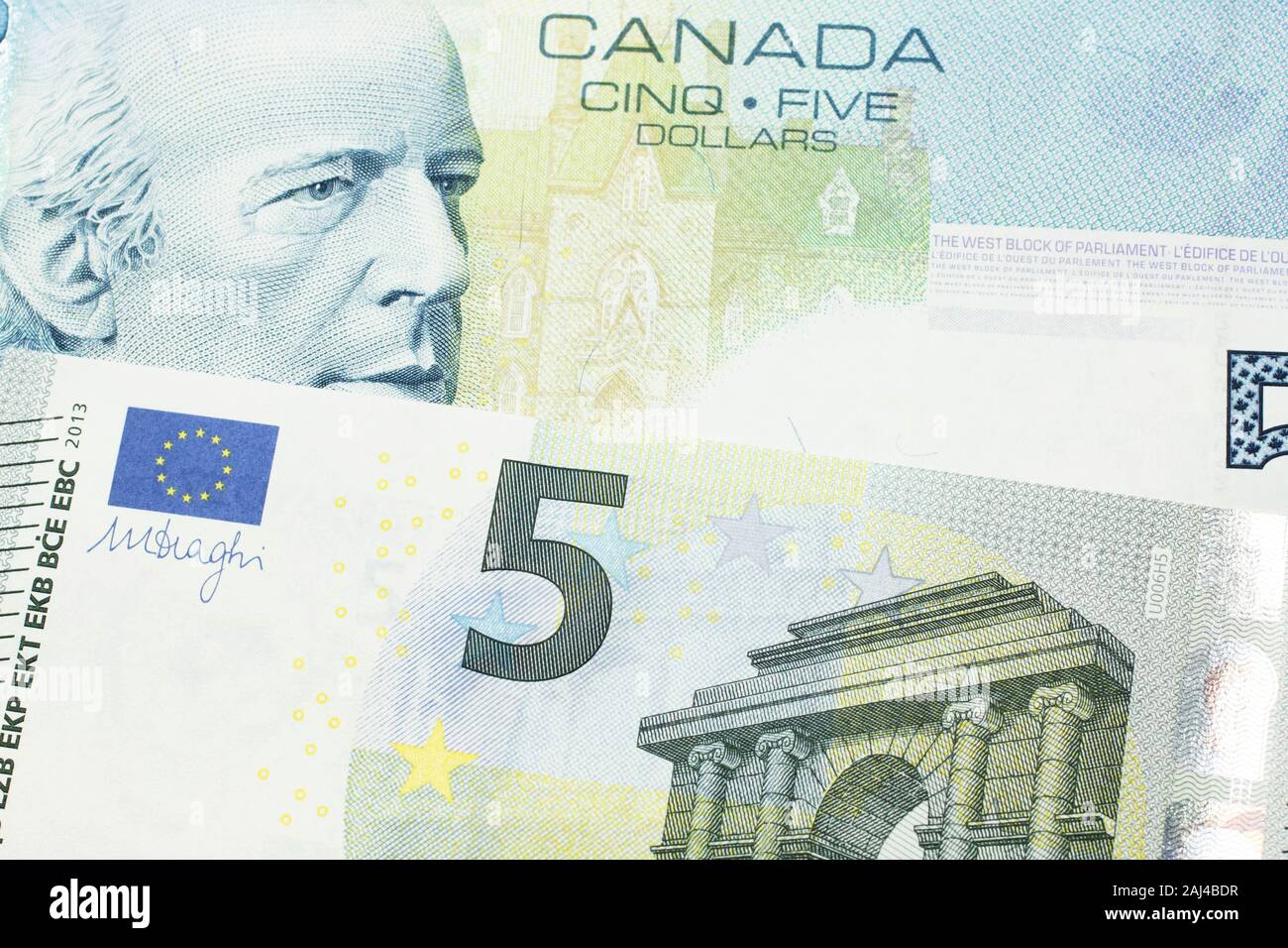Five Canadian Dollar Bill High Resolution Stock Photography and Images ...