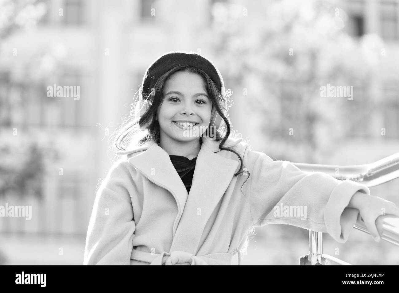 Good vibes only. Awesome sound. Girl kid with headphones urban ...