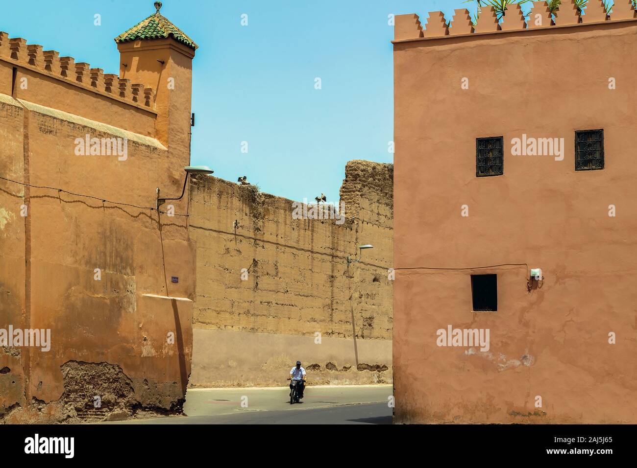 Traditional moroccan wall medina hi-res stock photography and images ...