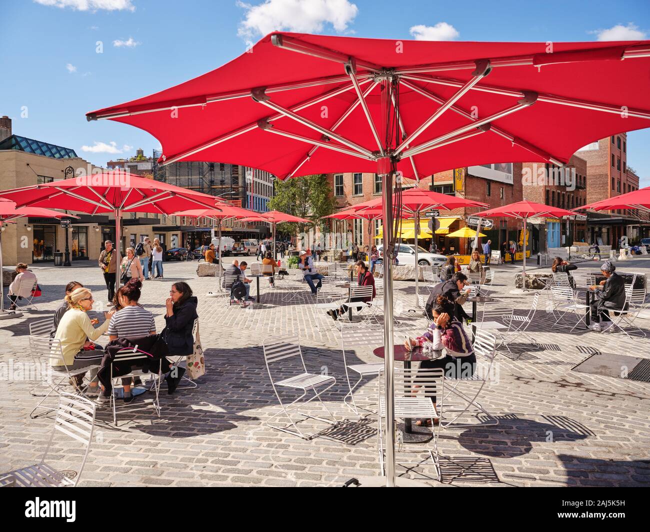 Meat Packing district NYC, Highline Park Stock Photo - Alamy
