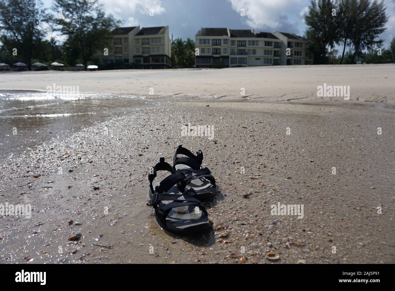Boat front view waves hi-res stock photography and images - Alamy