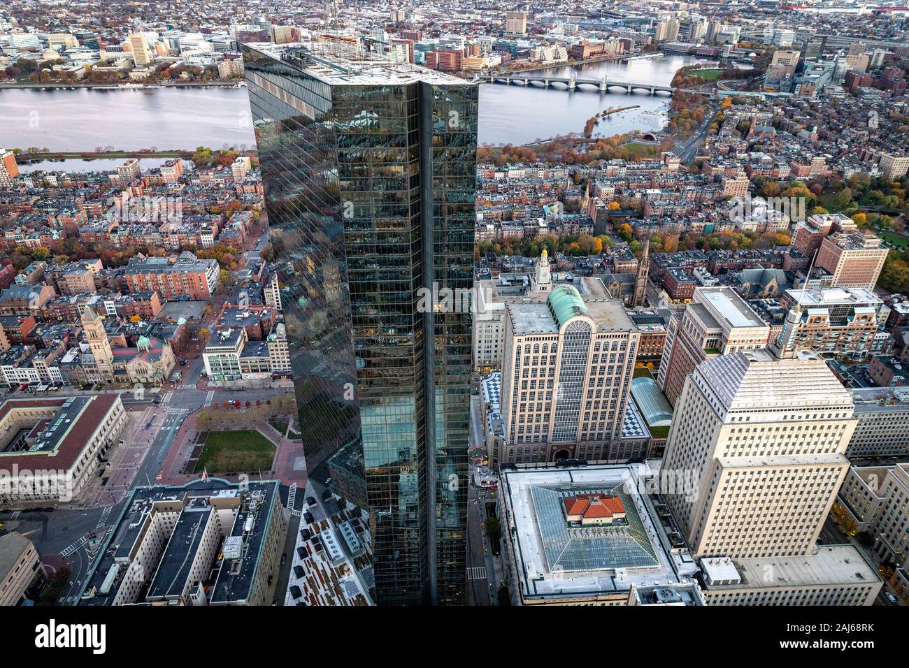 Reflective shot hi-res stock photography and images - Alamy