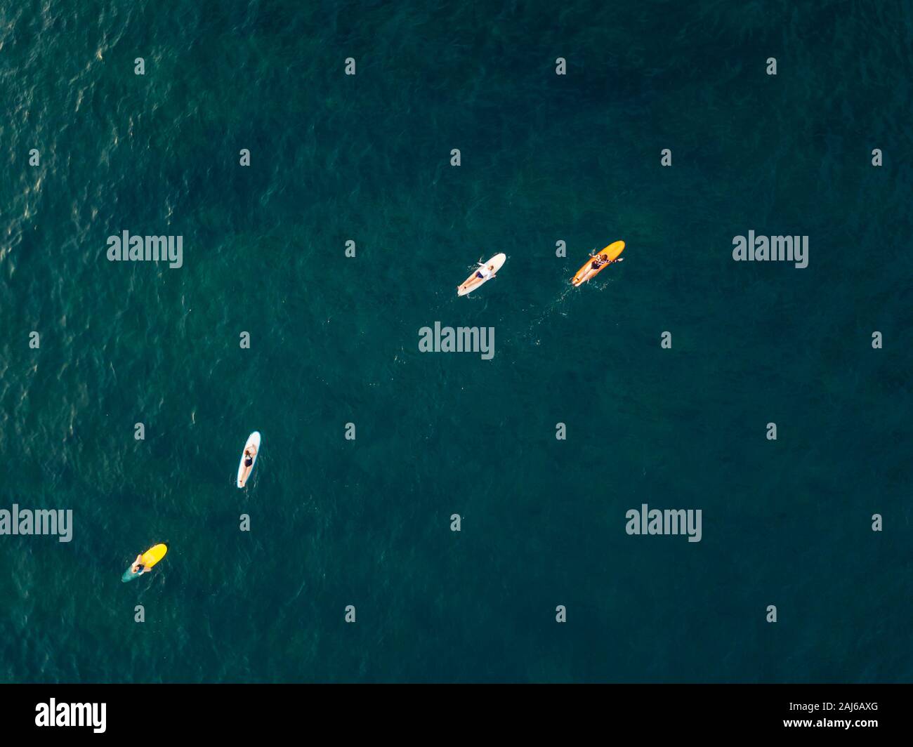 Aerial view group surfers hi-res stock photography and images - Alamy