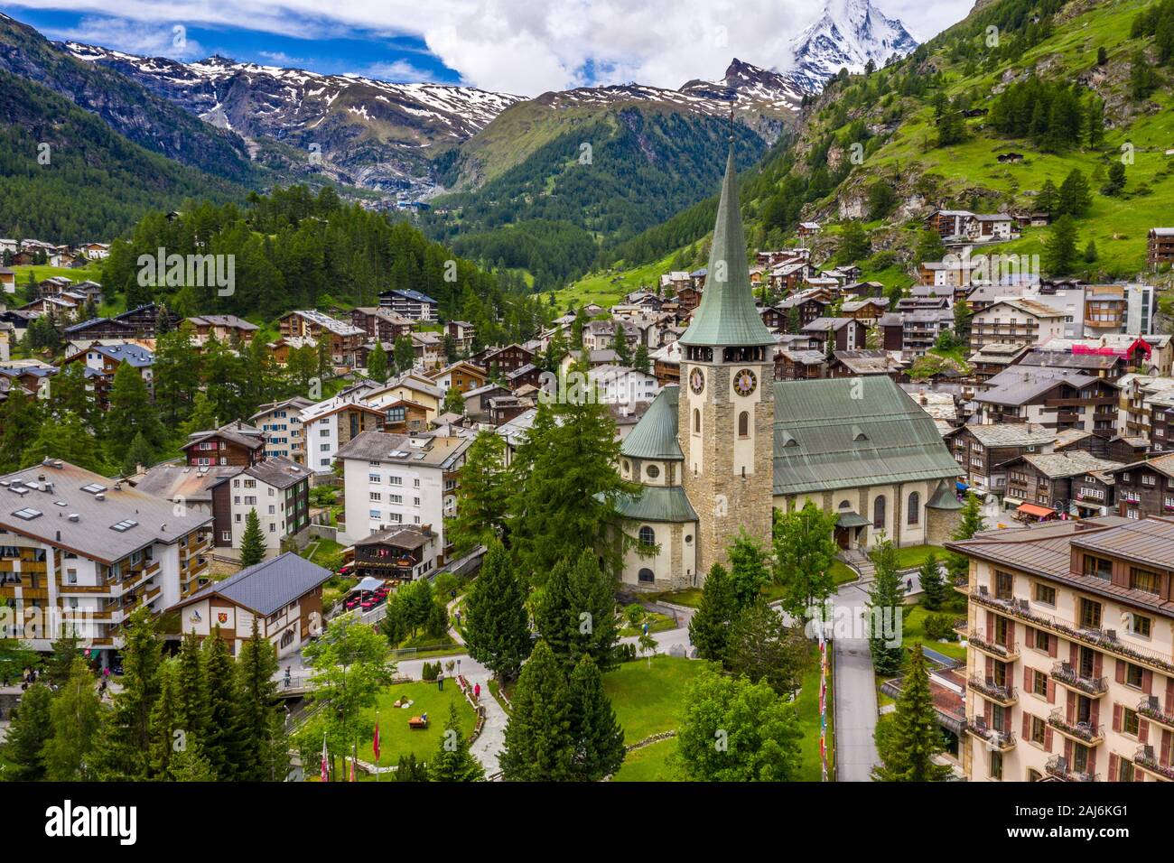 Spectacular landscape of Zermatt valley and Matterhorn peak ...