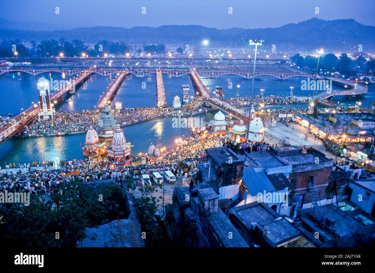 Har-Ki-Pauri-Ghat, the famous bathing-ghat in Haridwar Stock Photo - Alamy