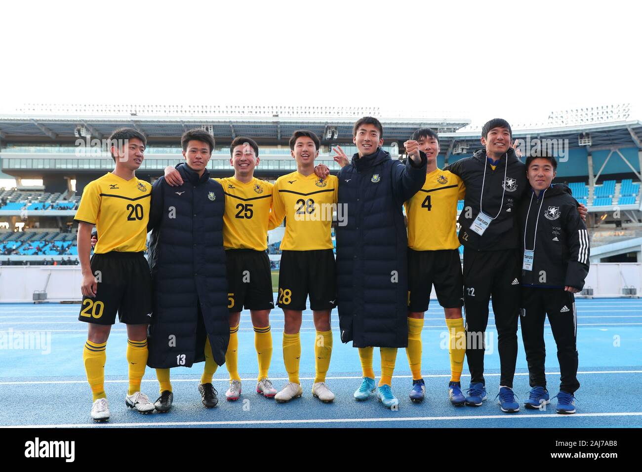 Kawasaki Todoroki Stadium, Kanagawa, Japan. 3rd Jan, 2020. Sendai Ikuei ...