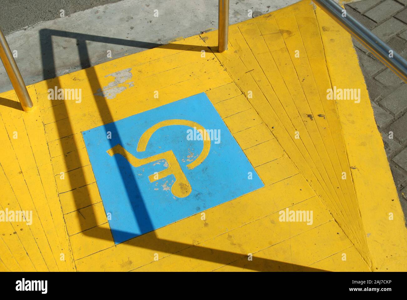 Manila street signs hi-res stock photography and images - Alamy