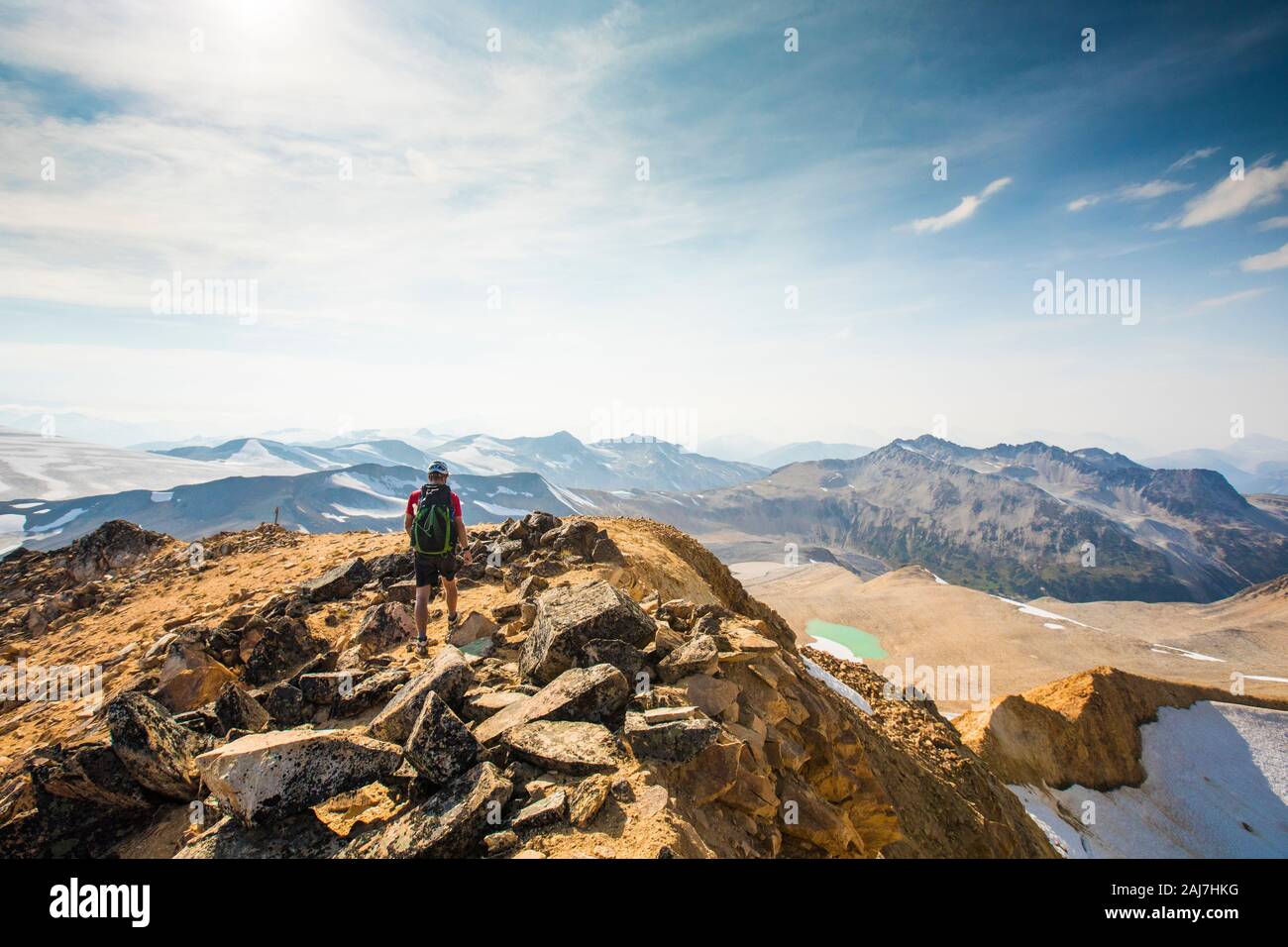 Mountain summit view hi-res stock photography and images - Alamy