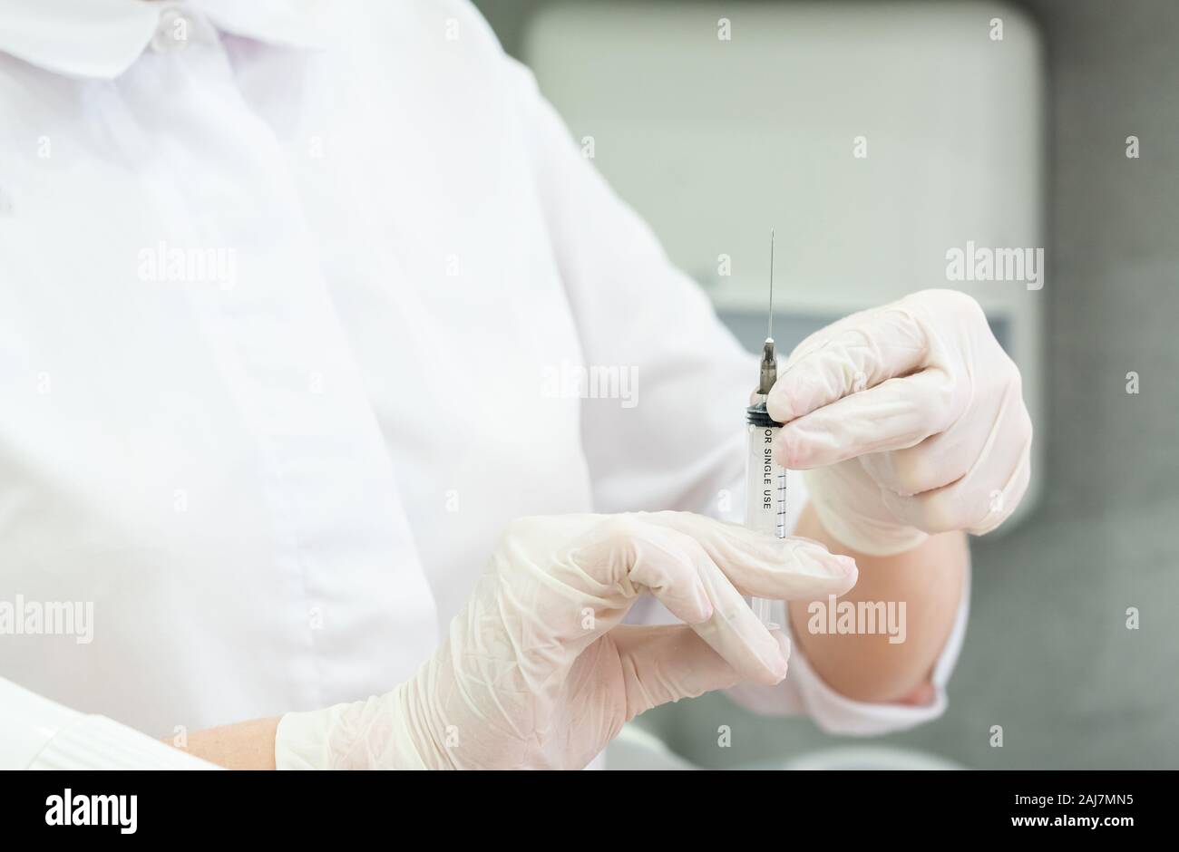 Medical healthcare. Doctor with syringe, injection in hospital Stock ...