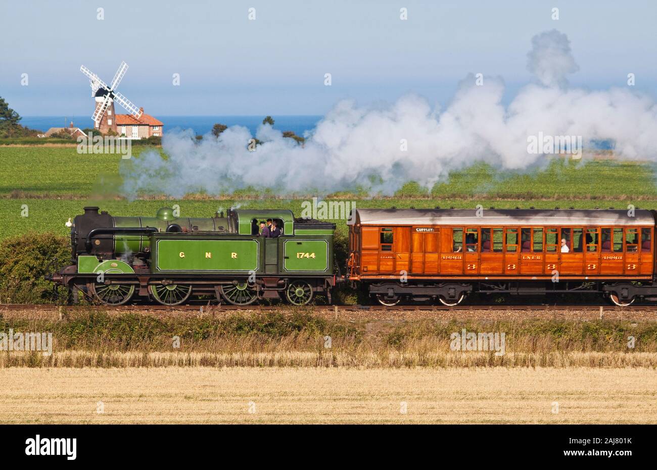 Great Northern Railway (GNR) Class N2 1744 Steam locomotive on the ...