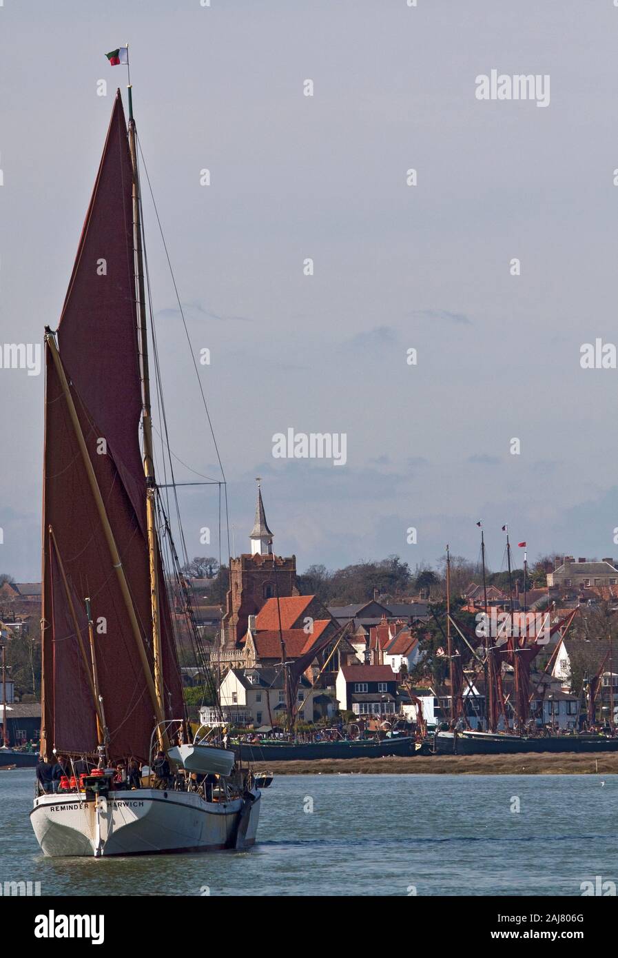 Thames sailing barge Reminder near Maldon, Blackwater Estuary, Essex Stock Photo - Alamy