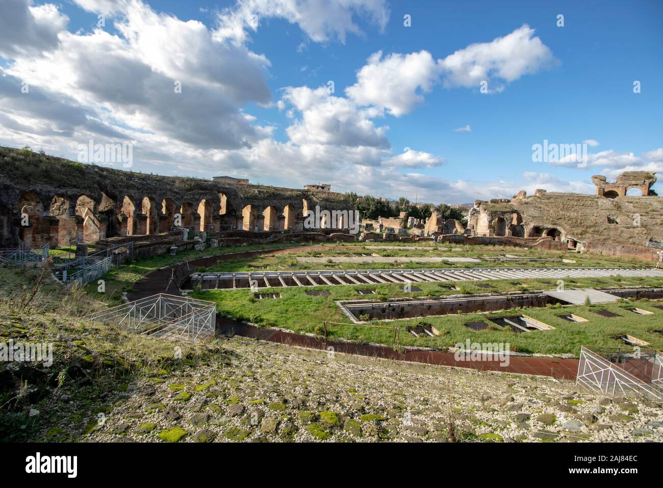 Ruins ancient roman amphitheatre capua hi-res stock photography and ...