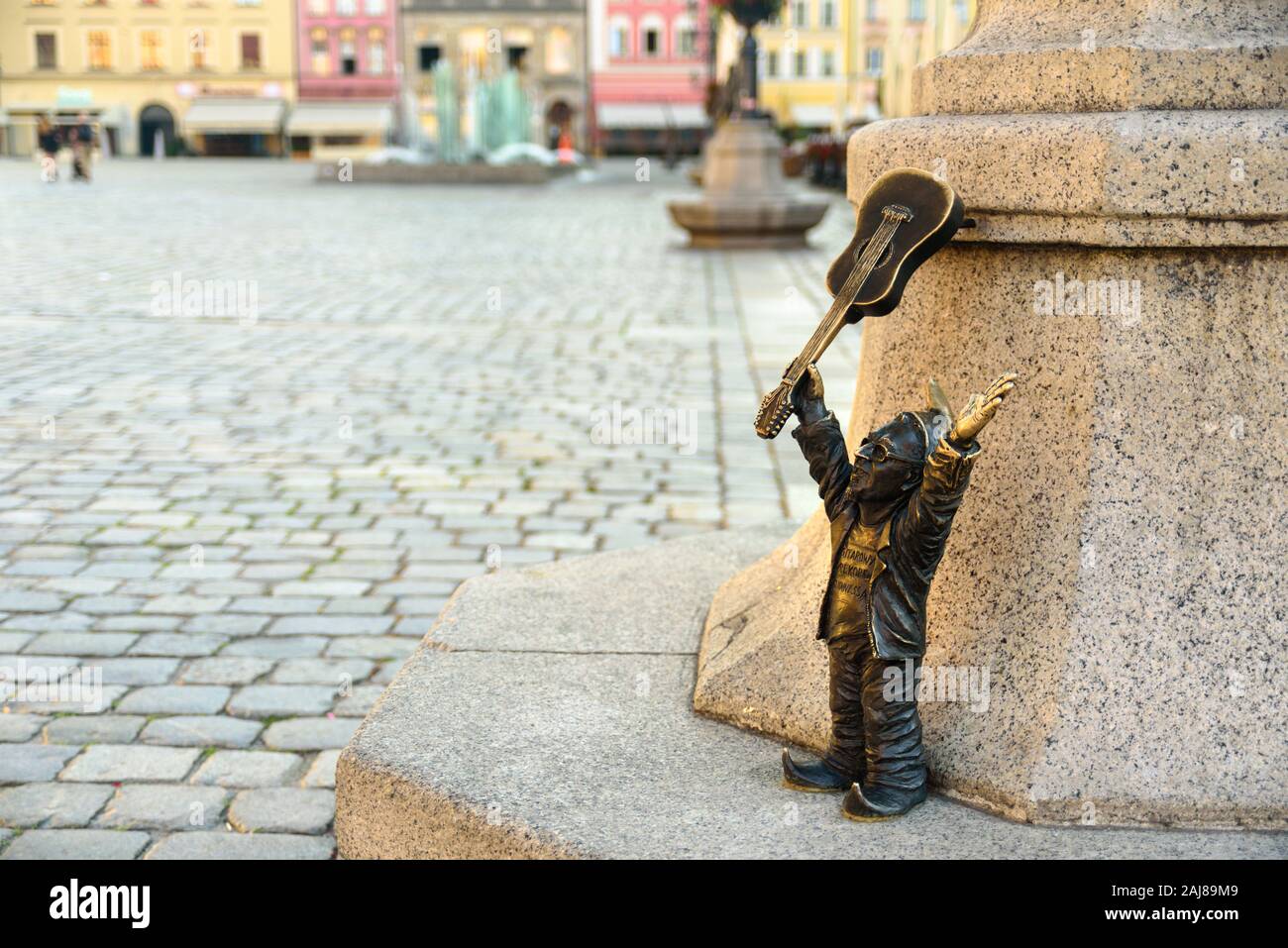 Wroclaw, Poland - June 25, 2019: City symbol landmark sculpture dwarfs ...