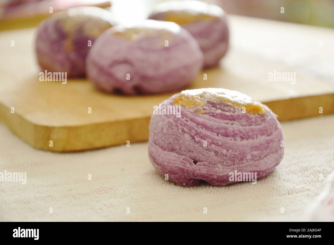 Mashed taro hi-res stock photography and images - Alamy