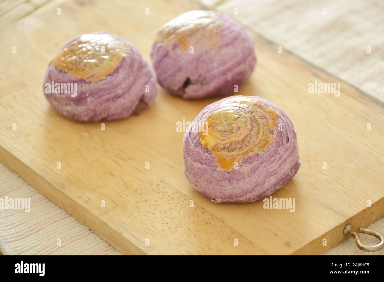 Mashed taro hi-res stock photography and images - Alamy