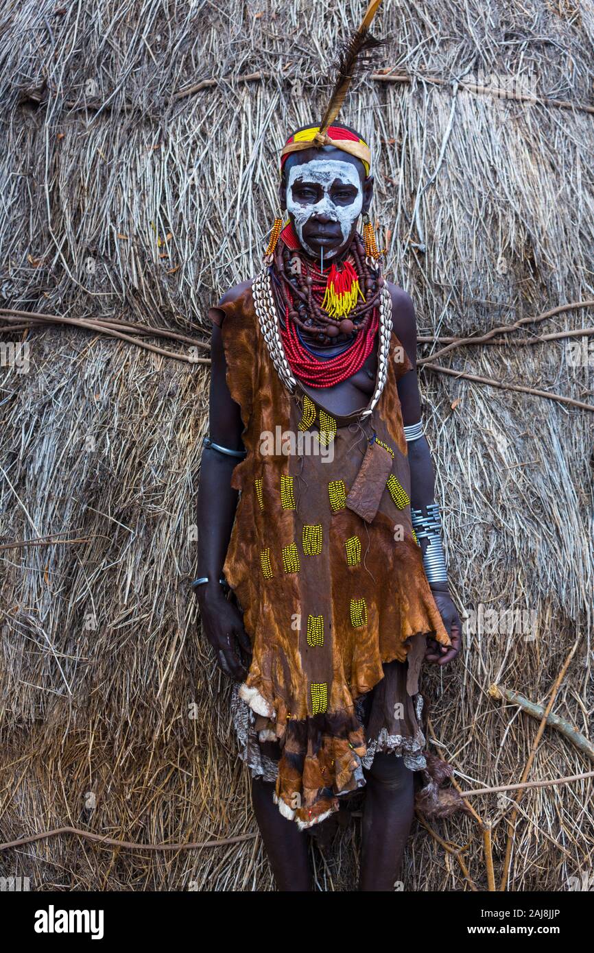 Karo people, Omo valley, Naciones, Ethiopia, Africa Stock Photo - Alamy