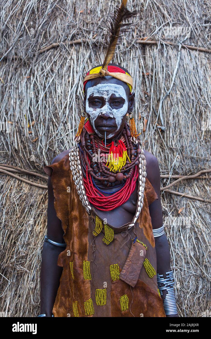 Karo people, Omo valley, Naciones, Ethiopia, Africa Stock Photo - Alamy