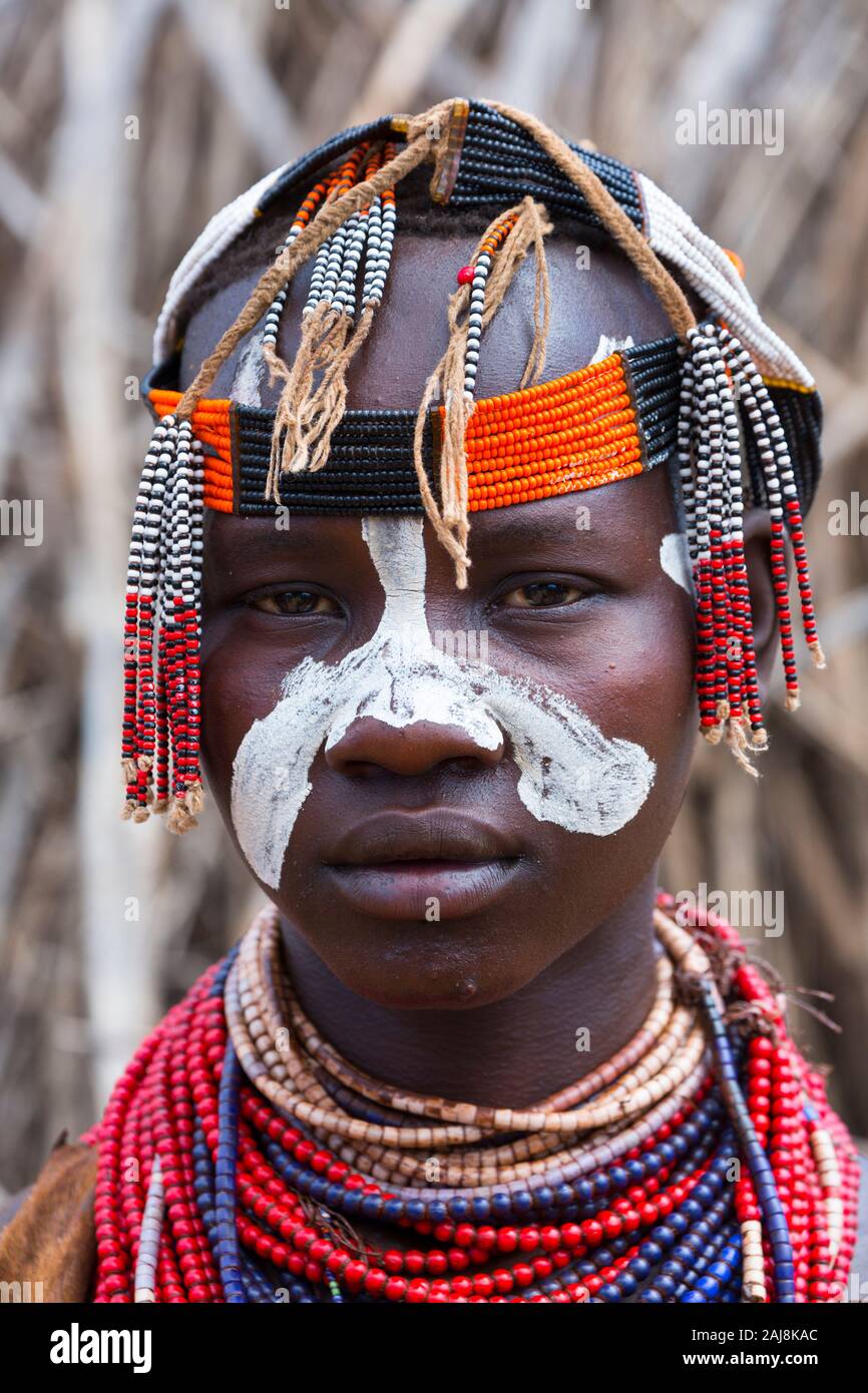 Karo people, Omo valley, Naciones, Ethiopia, Africa Stock Photo - Alamy