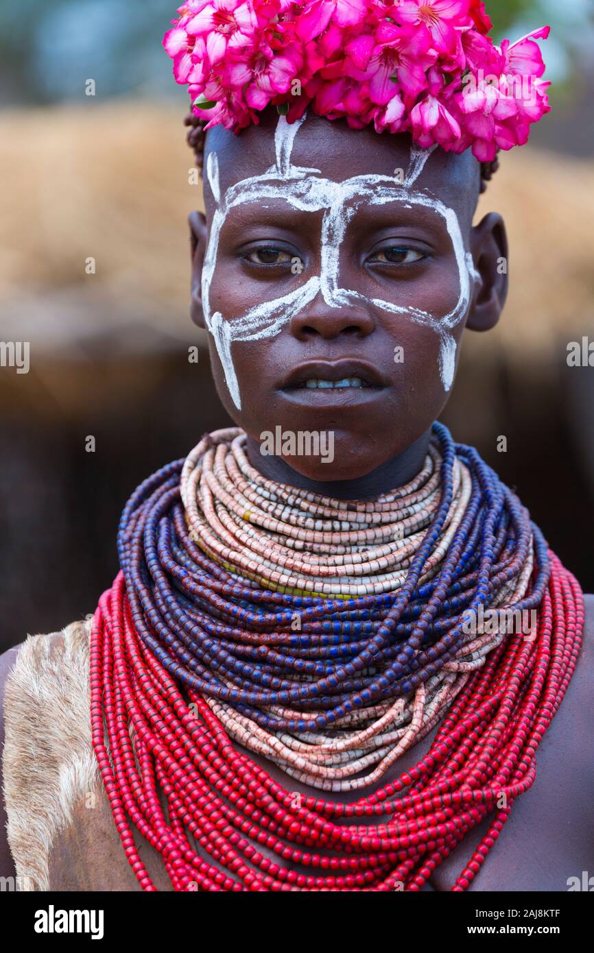 Karo people, Omo valley, Naciones, Ethiopia, Africa Stock Photo - Alamy