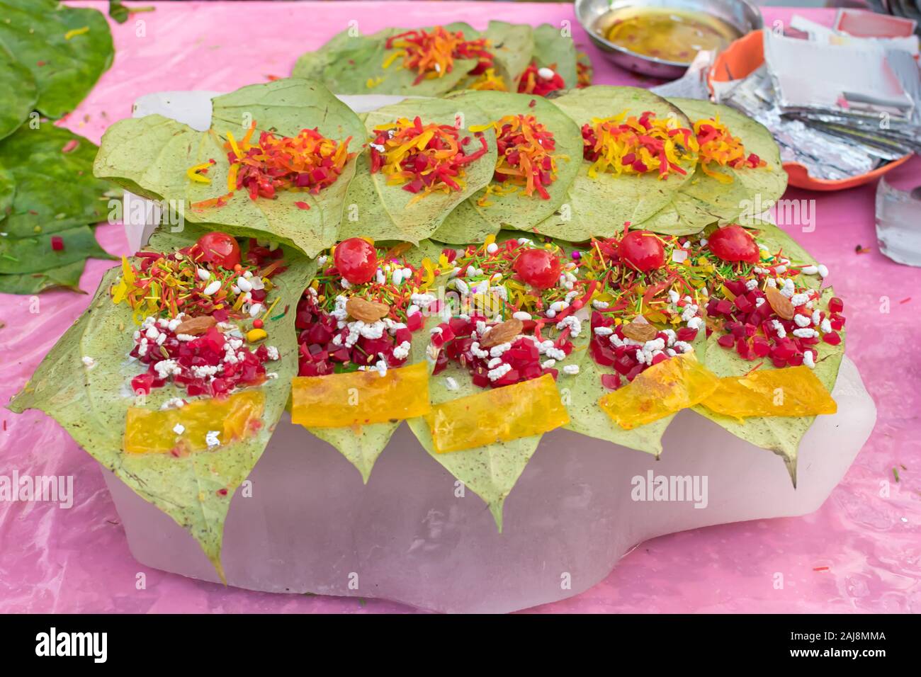 Supari pan hi-res stock photography and images - Alamy