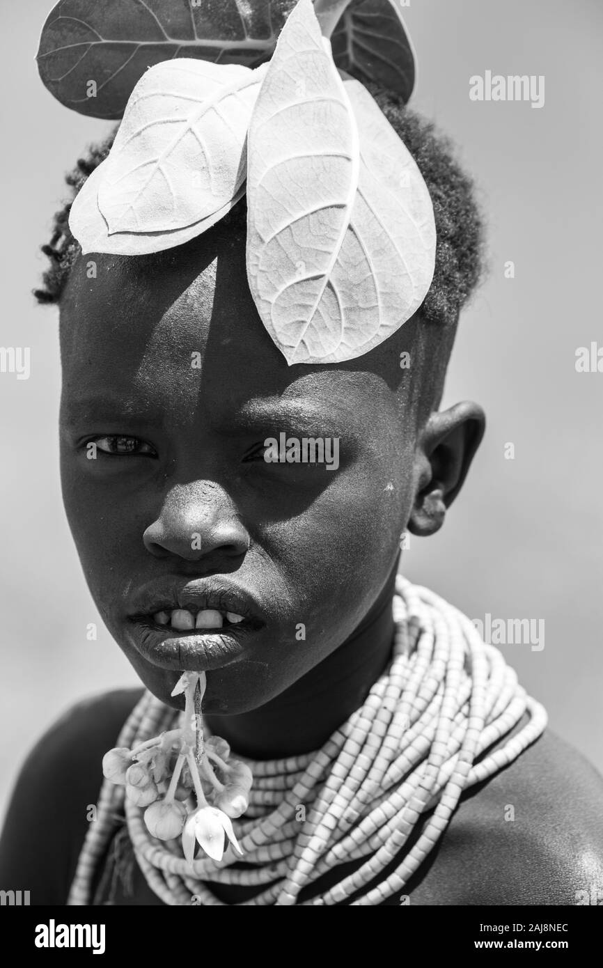 Karo people, Omo valley, Naciones, Ethiopia, Africa Stock Photo - Alamy