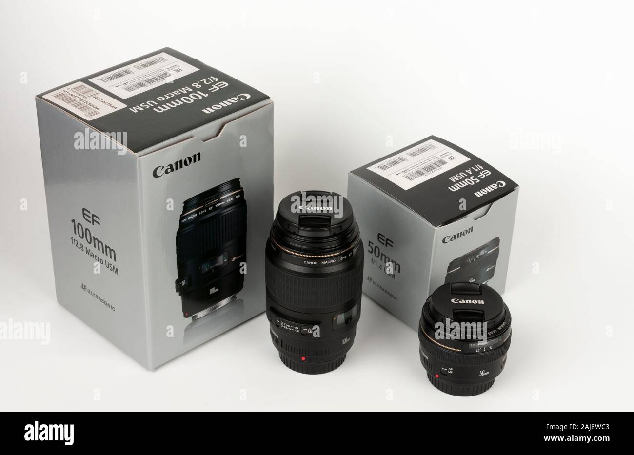 Canon dslr box hi-res stock photography and images - Alamy