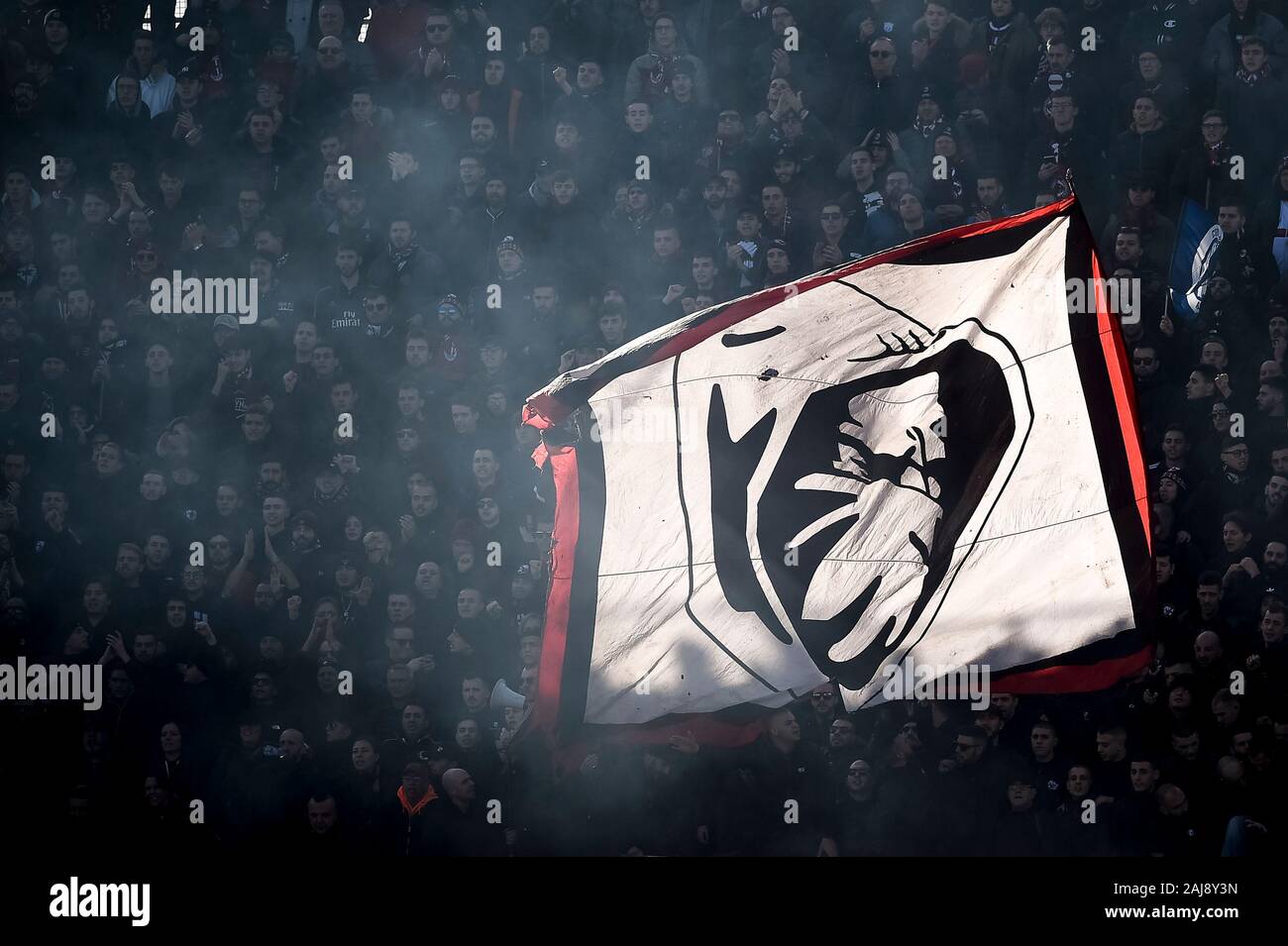 Football fans wave hi-res stock photography and images - Alamy