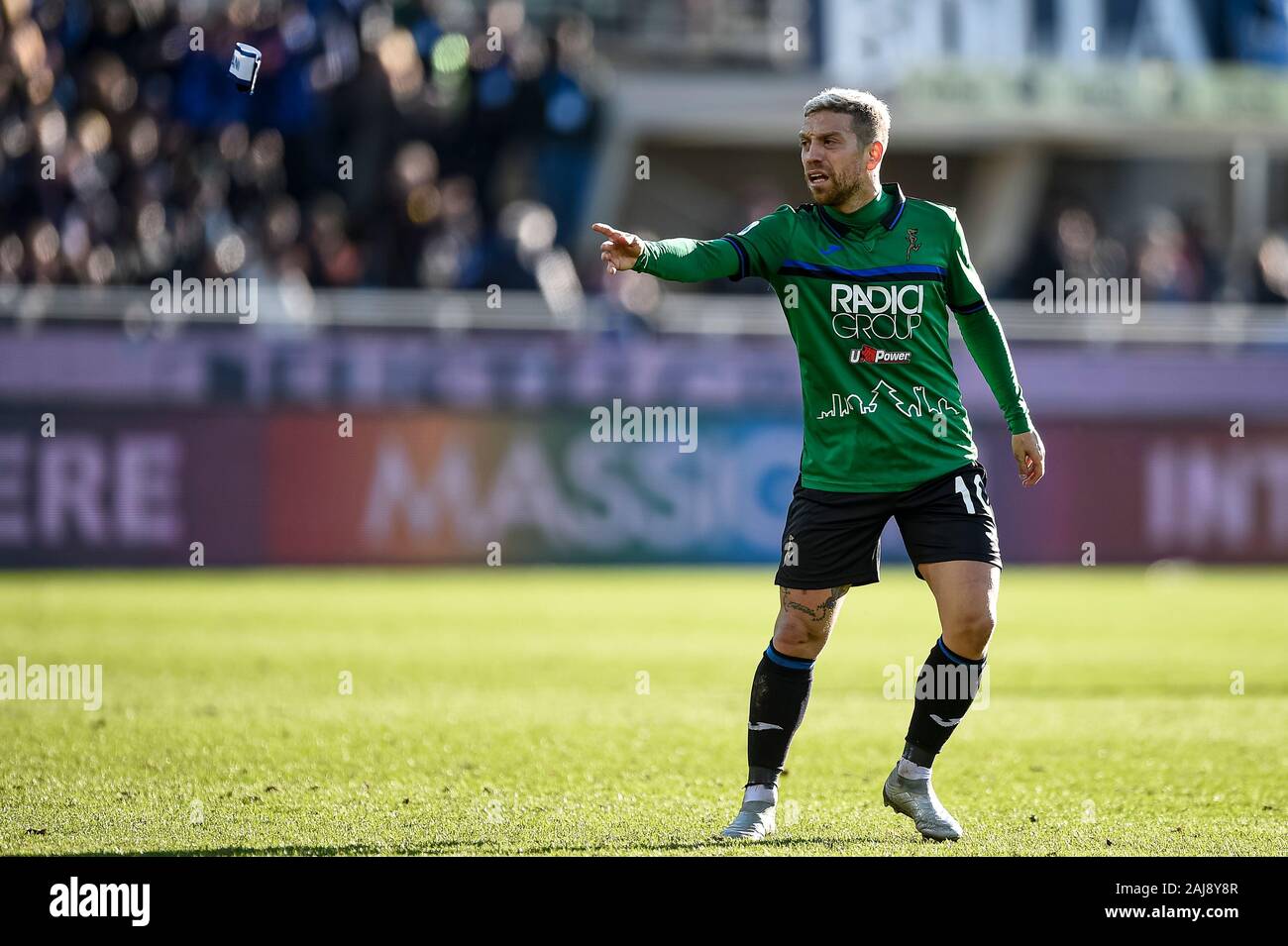 Captain full length football hi-res stock photography and images - Alamy