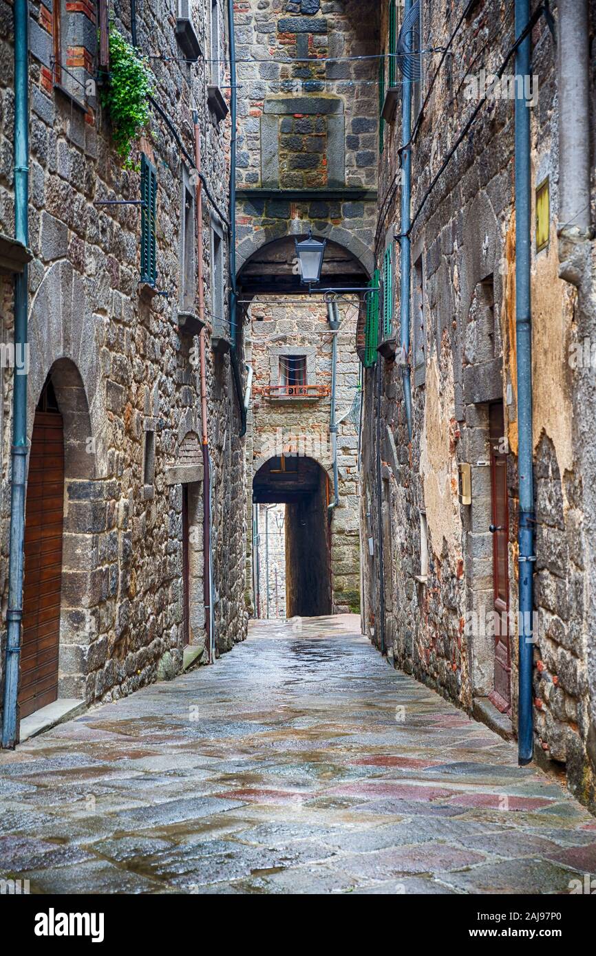 Backstreet lighting hi-res stock photography and images - Alamy