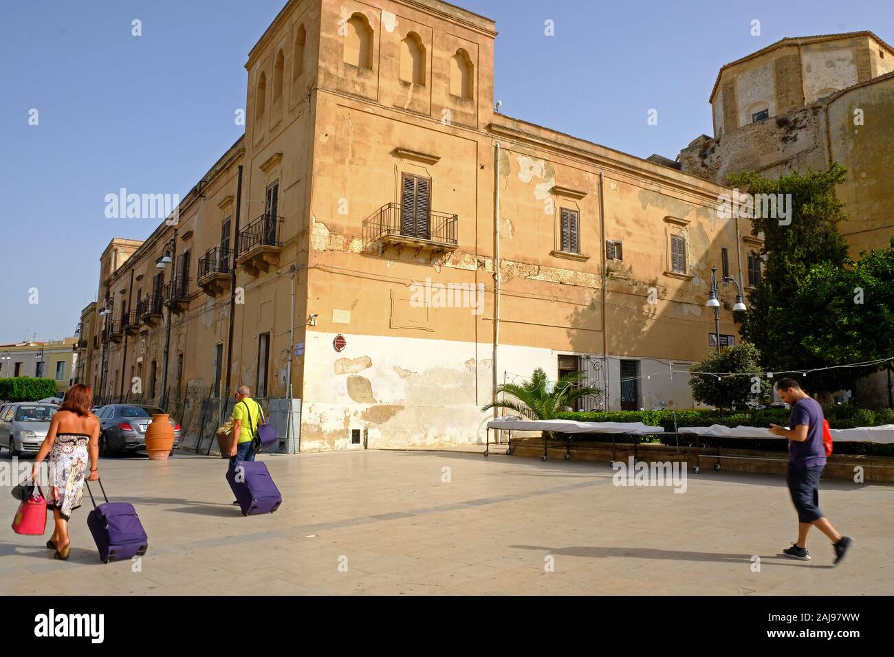 Sciacca town square hi-res stock photography and images - Alamy