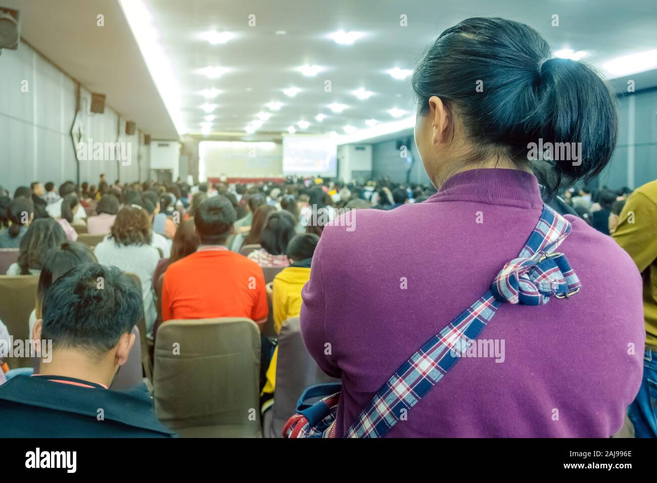 Party conversation back view hi-res stock photography and images - Alamy