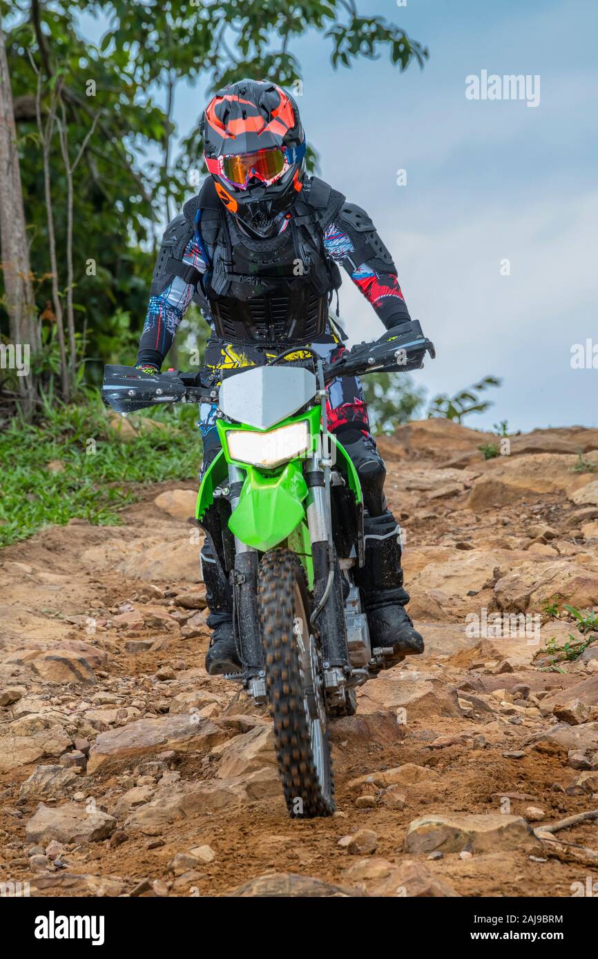 Biker rocky trail hill hi-res stock photography and images - Alamy
