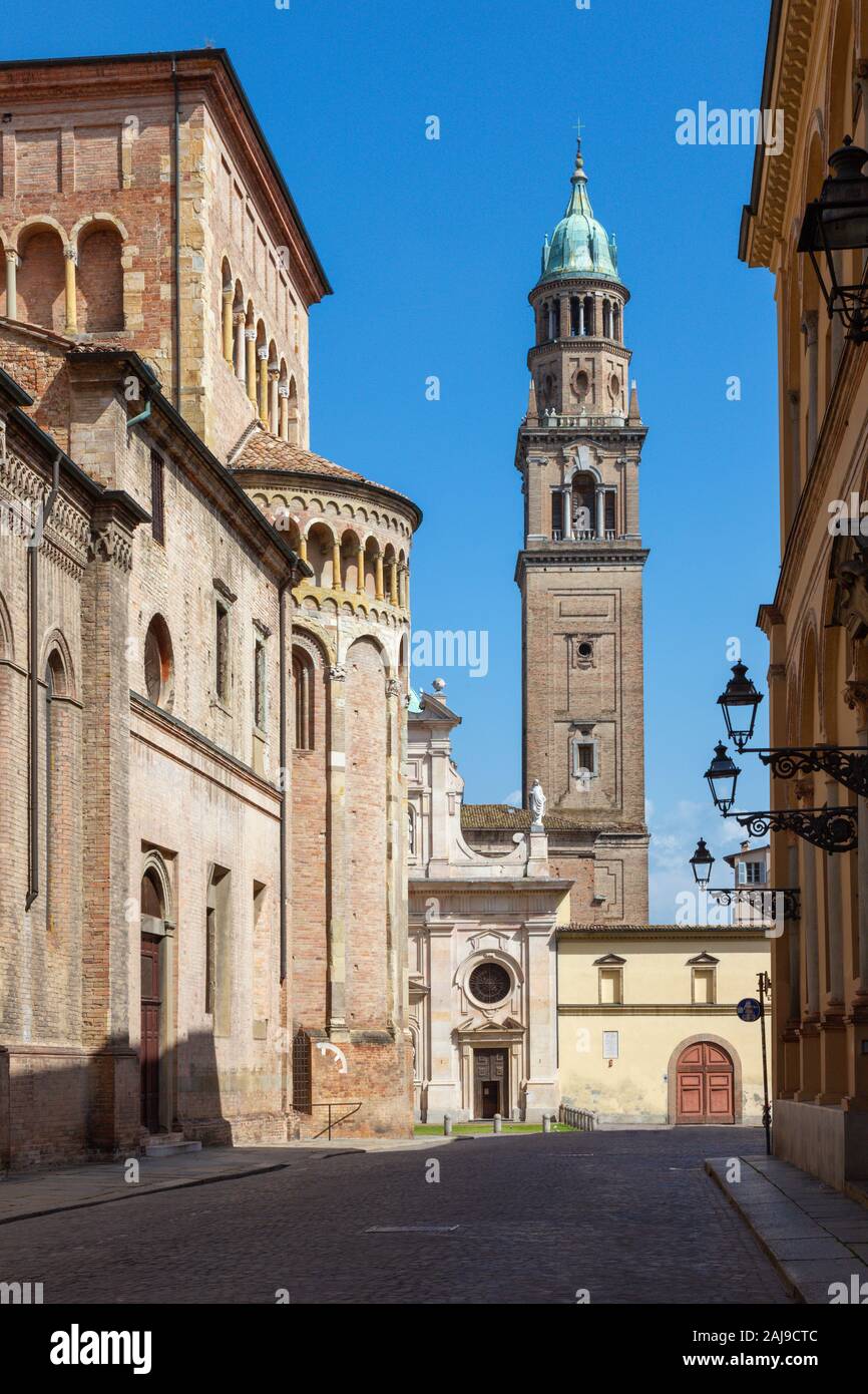 The duomo di parma hi-res stock photography and images - Alamy