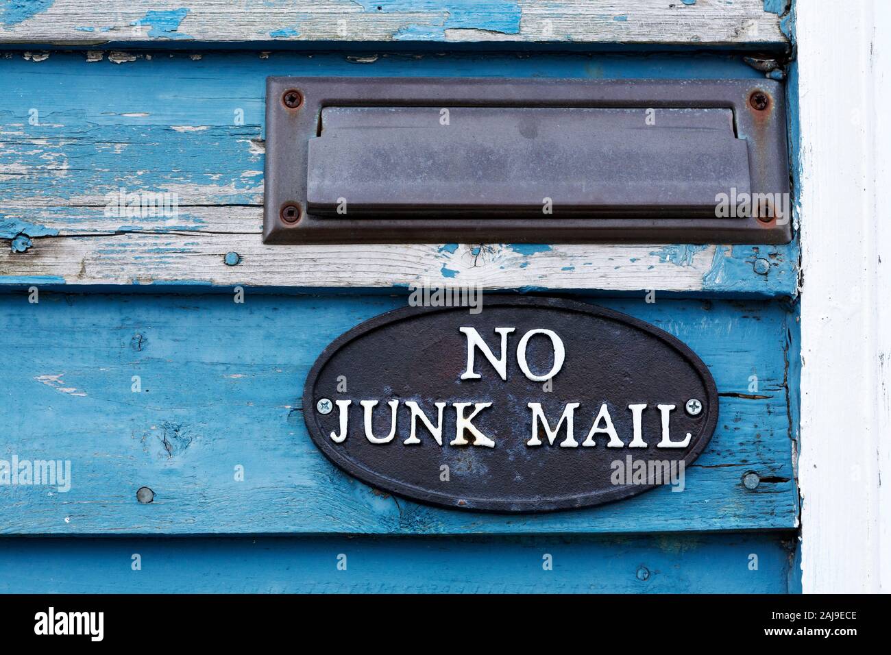 Letterbox sign hi-res stock photography and images - Alamy