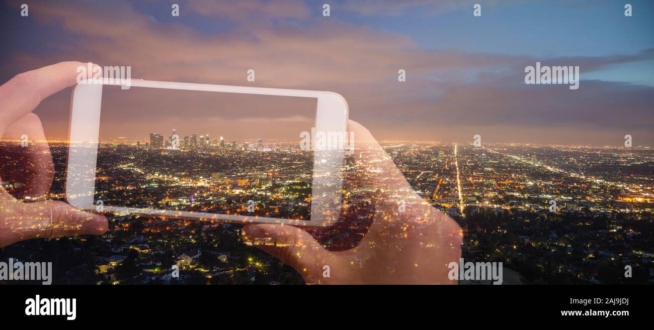 Hand holding phone landscape hi-res stock photography and images - Alamy