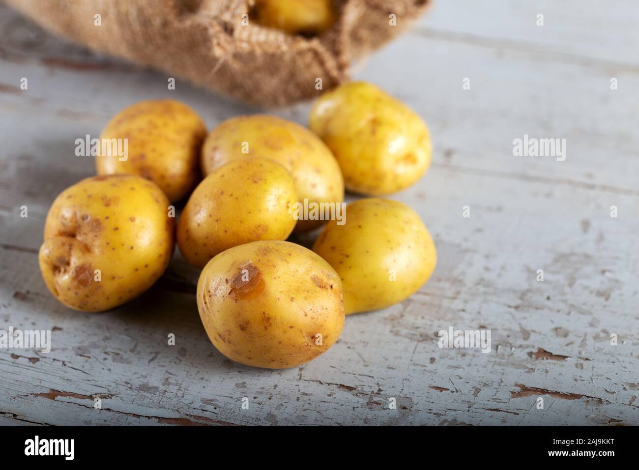 Raw potato hi-res stock photography and images - Alamy
