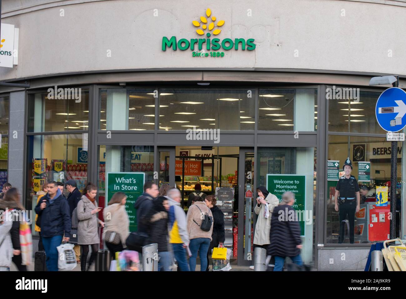 Morrisons advertising hi-res stock photography and images - Alamy