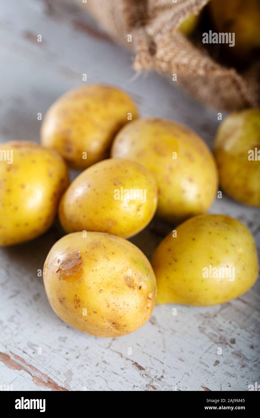 Raw potato hi-res stock photography and images - Alamy