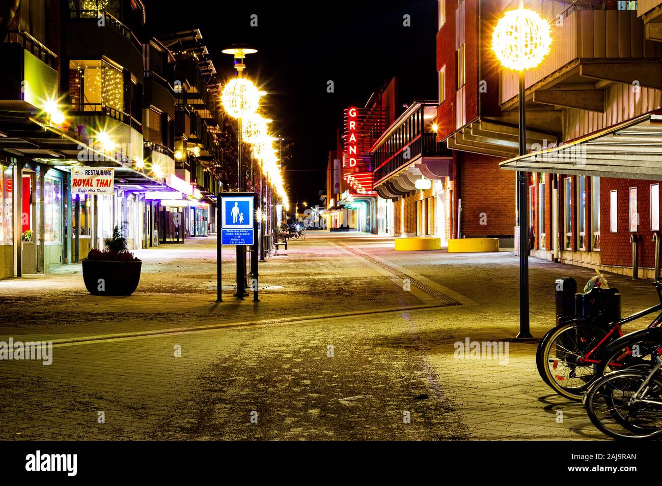 Nightlights hi-res stock photography and images - Alamy