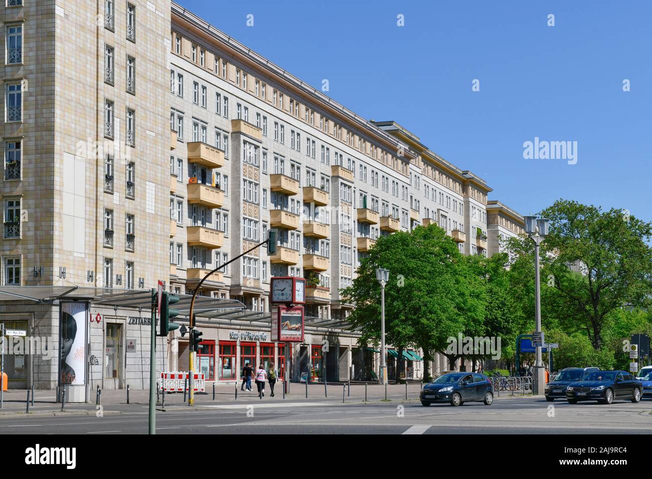 Karl marx allee wohnungen hi-res stock photography and images - Alamy