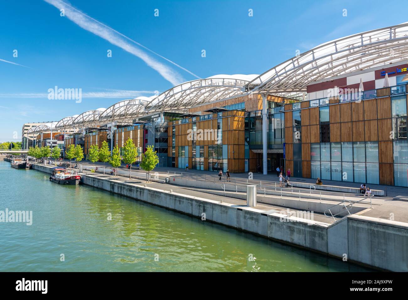 New architecture lyon confluence hi-res stock photography and images ...