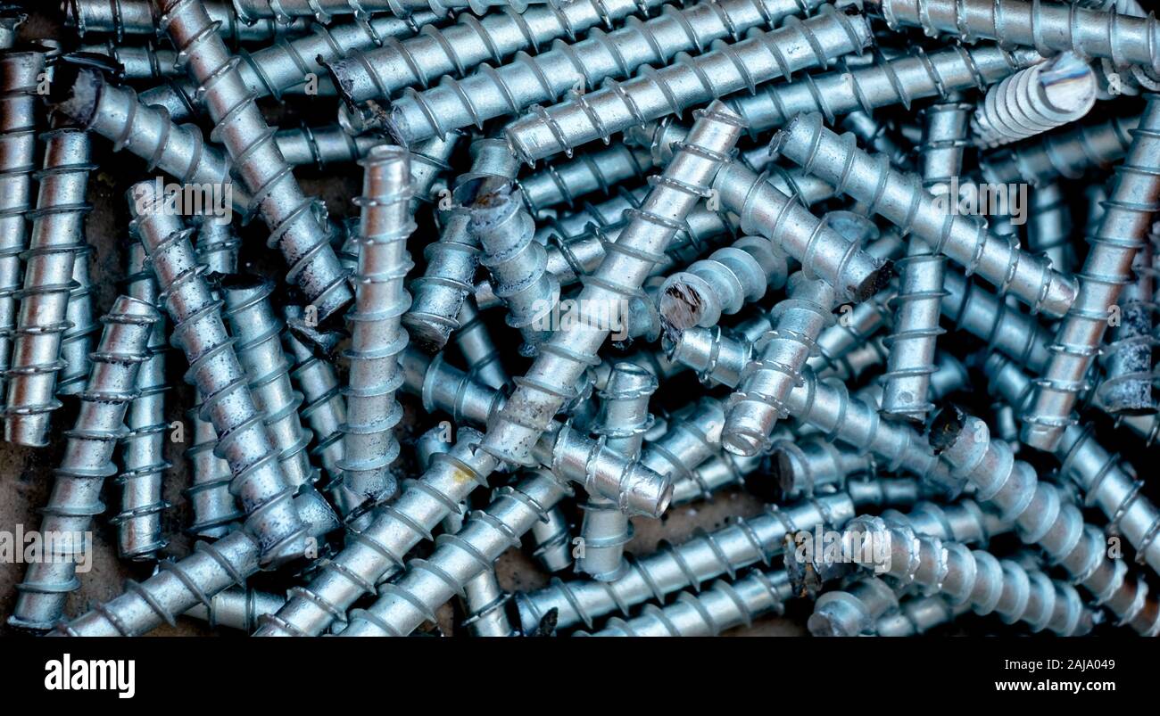 pile of cut screws Stock Photo - Alamy