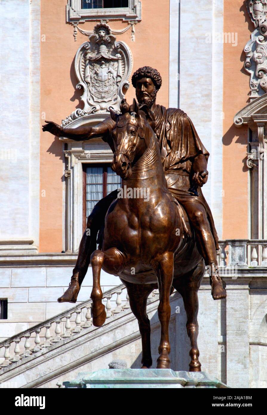 Marc aurel statue hi-res stock photography and images - Alamy