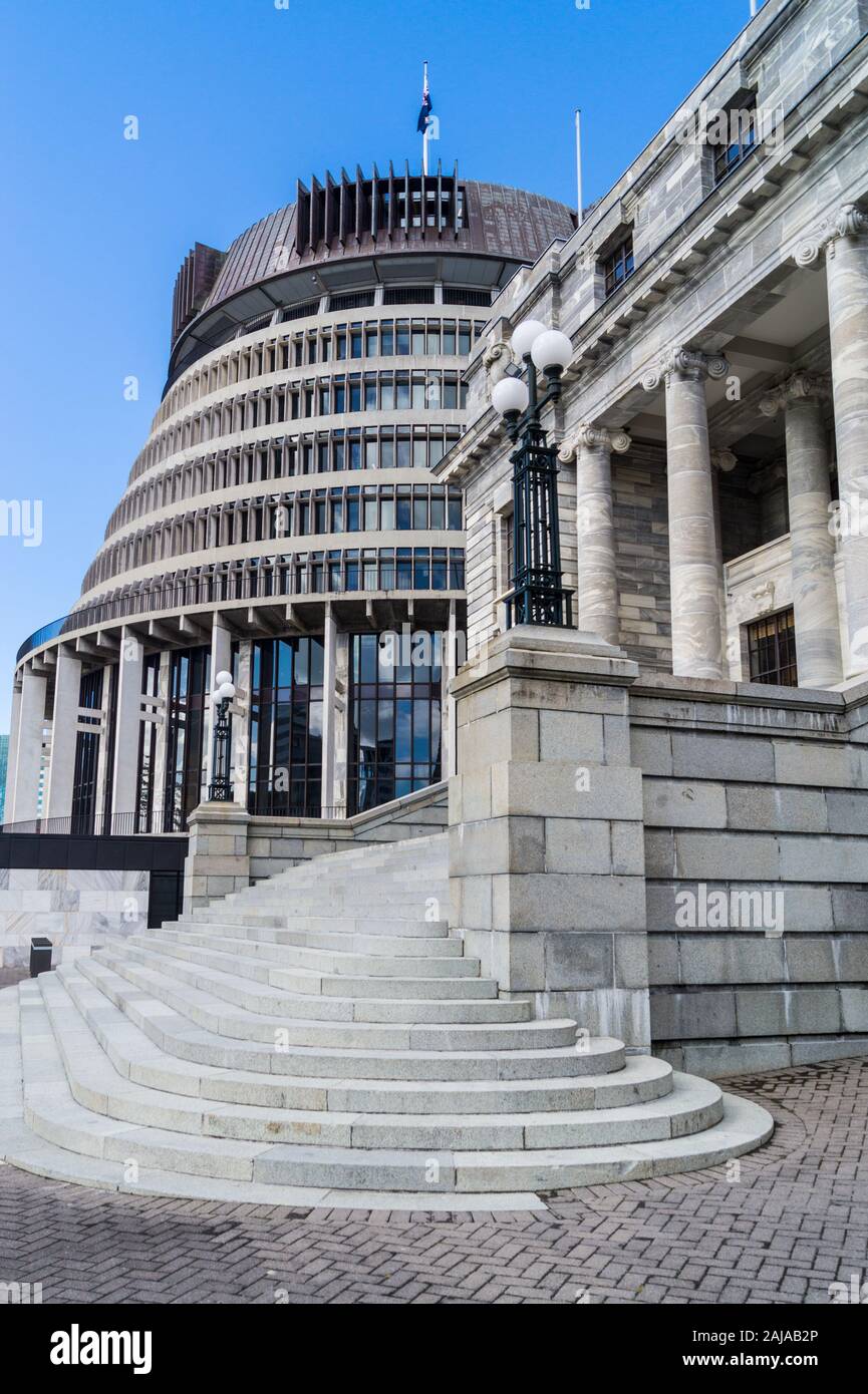 "The Beehive" government building by Basil Spence and Fergus Sheppard ...