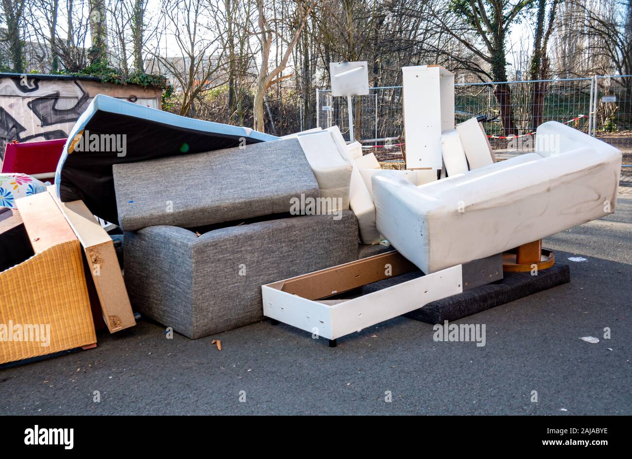 Bulky Waste Stands On The Street Stock Photo Alamy bulky-waste-stands-on-the-street-stock-photo-alamy