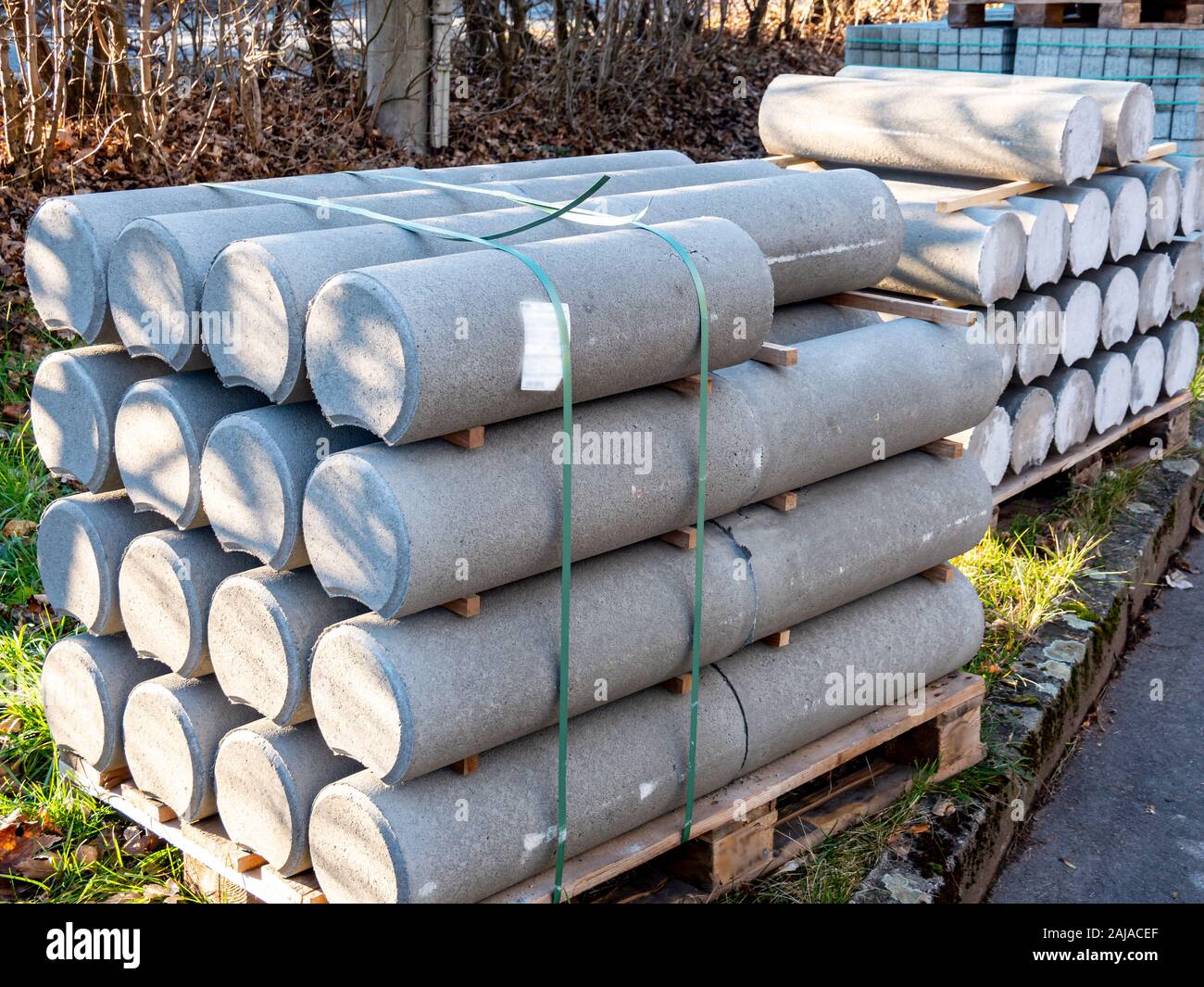 Concrete palisades hi-res stock photography and images - Alamy