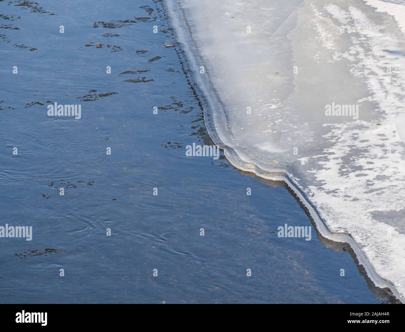Ice covered footpath hi-res stock photography and images - Alamy