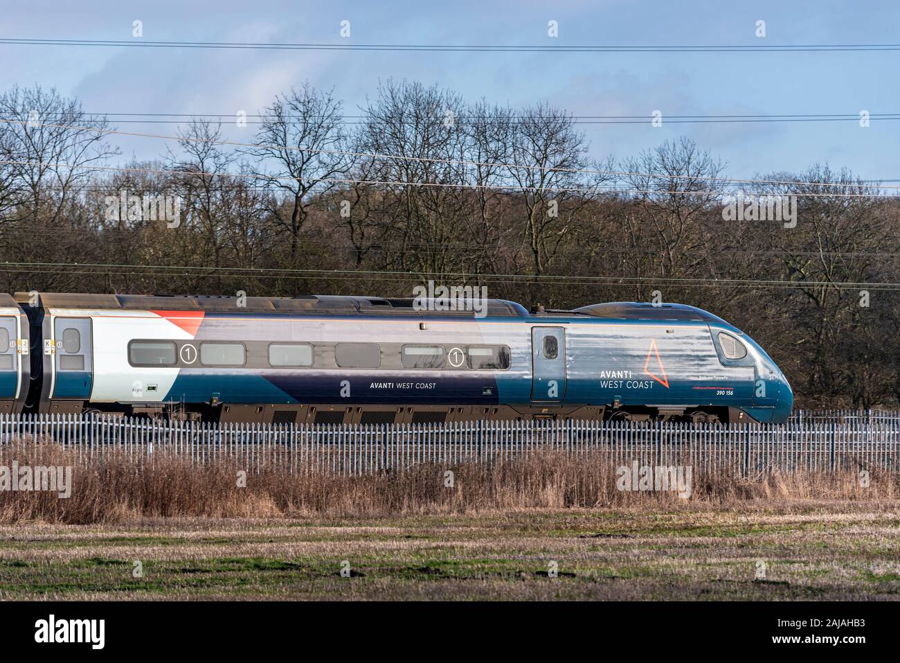 Class 390 train hi-res stock photography and images - Alamy