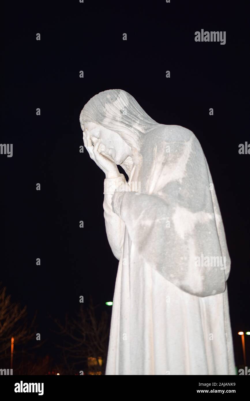 Jesus Wept Statue Stock Photo - Alamy
